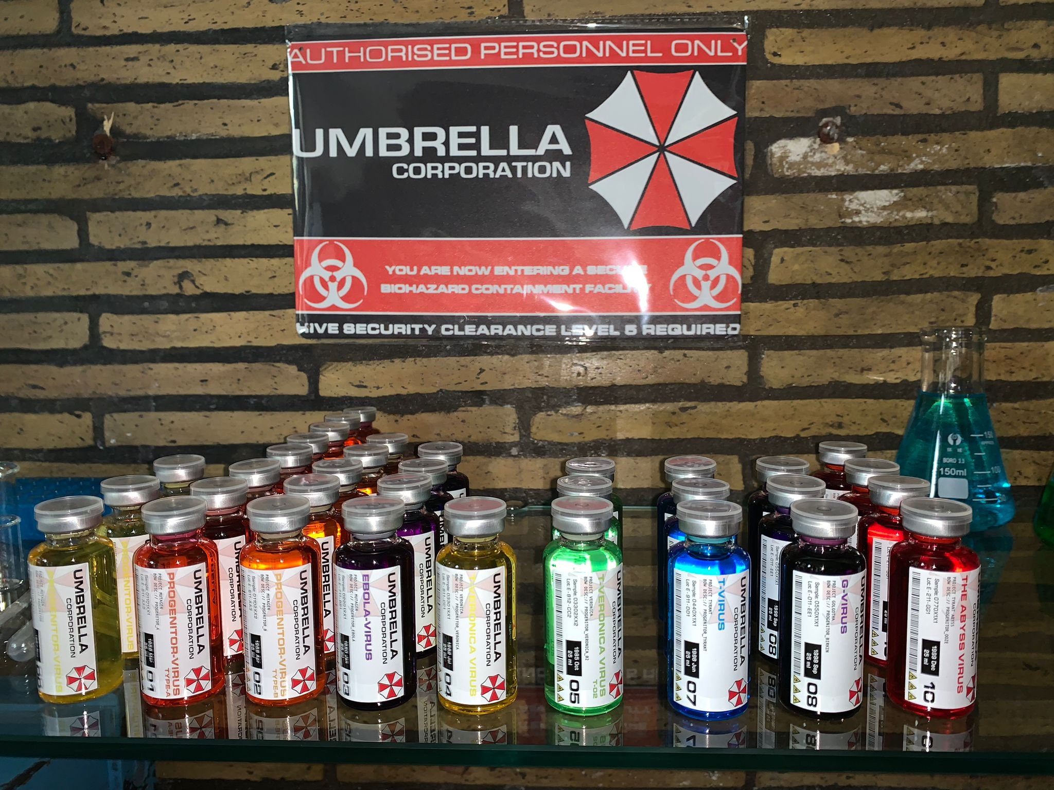 RESIDENT EVIL: Prop Replica VIRUS Vial basic 25 Ml Part 1 - Etsy