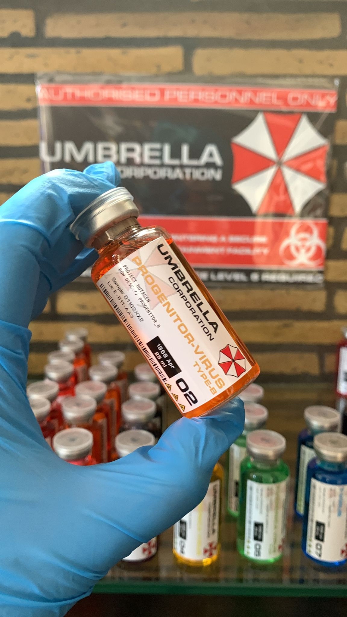 RESIDENT EVIL: Prop Replica VIRUS Vial basic 25 Ml Part 1 - Etsy