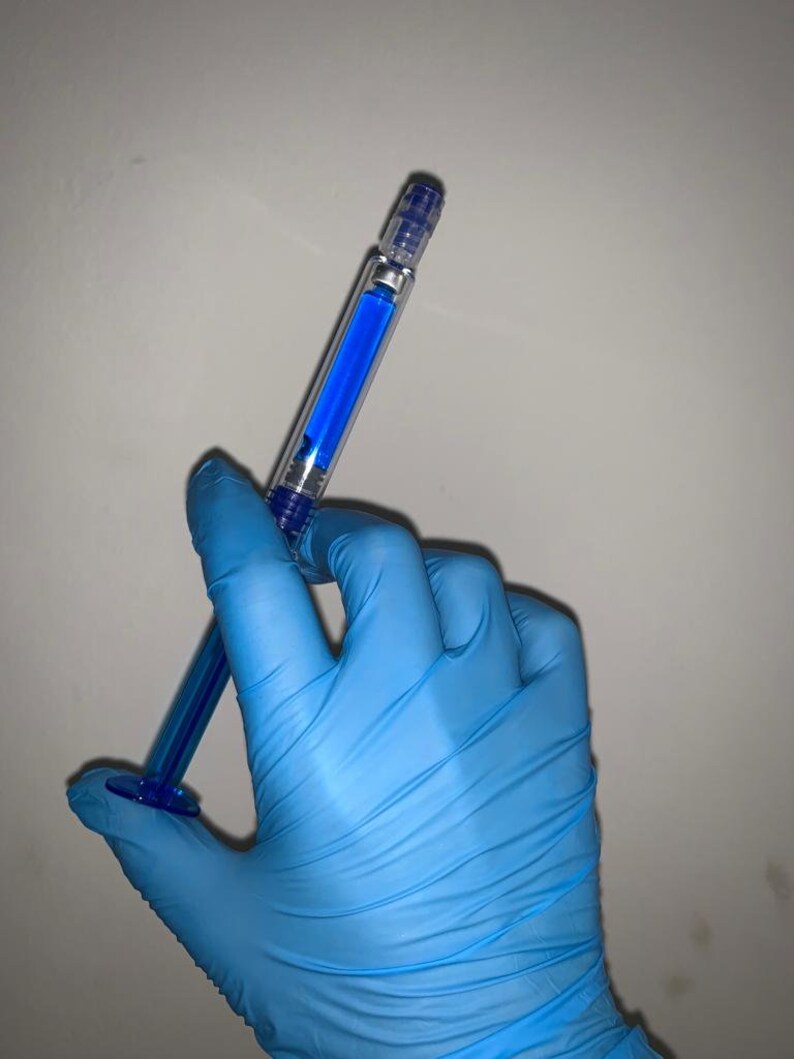 RESIDENT EVIL: Prop Replica Syringe Virus - Etsy