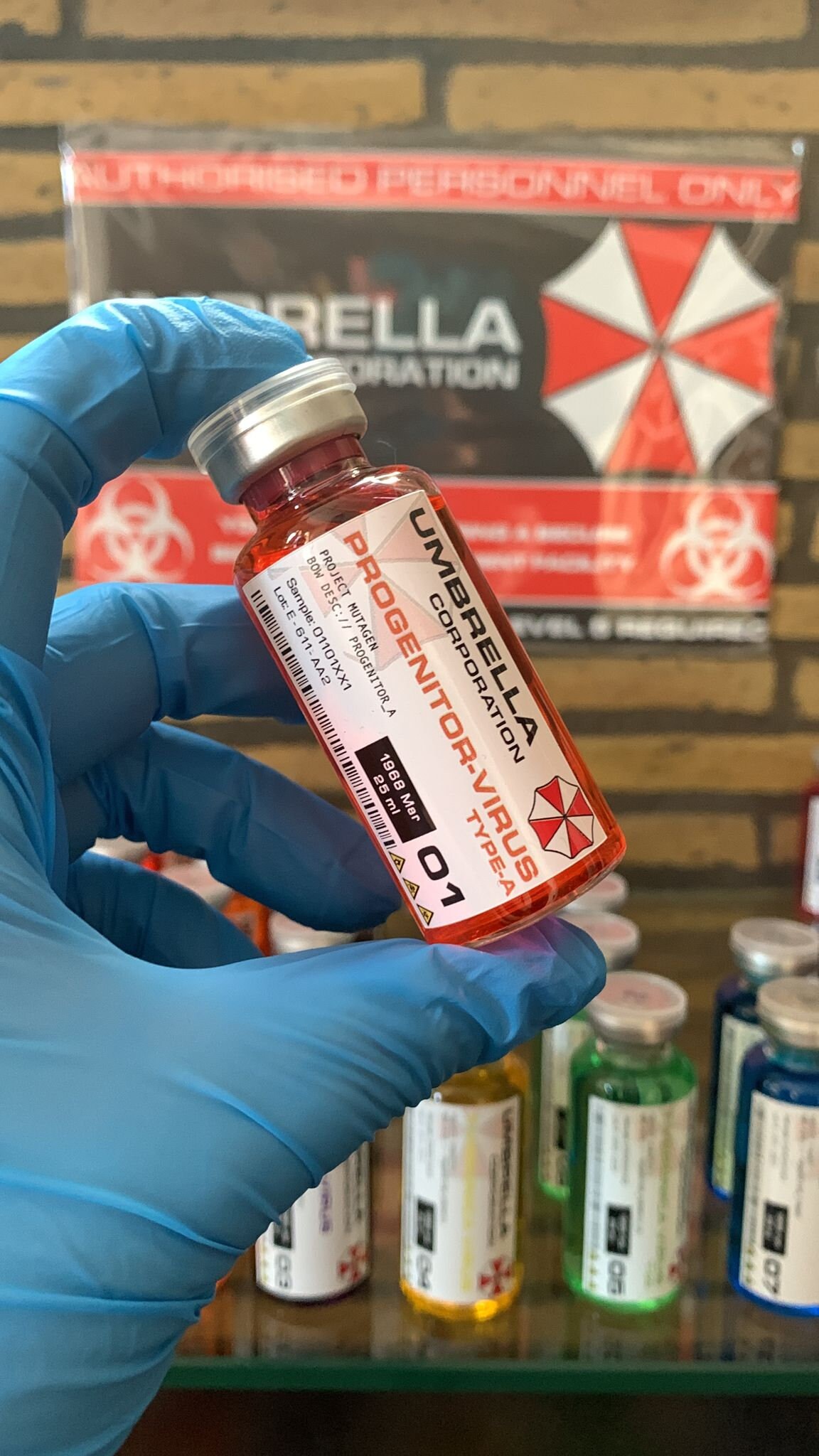 RESIDENT EVIL: Prop Replica VIRUS Vial basic 25 Ml Part 1 - Etsy