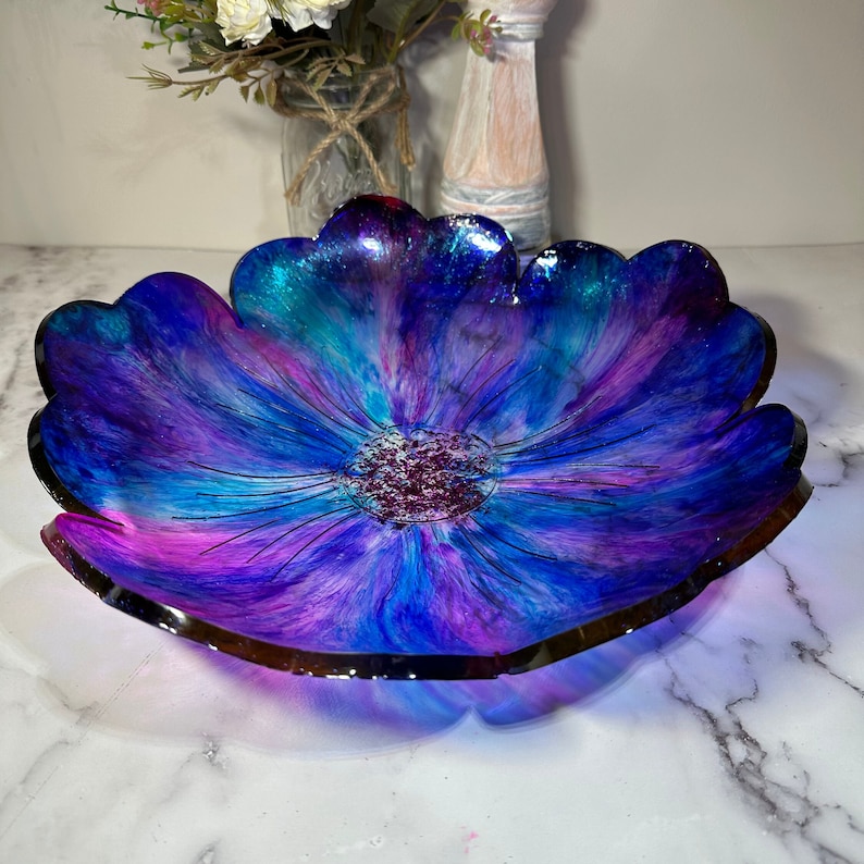 Customizable Resin Art Flower Shape Bowl, Sculpture Bowl, Vibrant ...