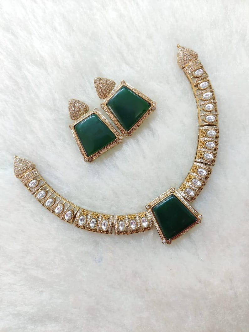 Emerald Elegance: Rani Sati Jewels Gold-plated Polki Kundan Necklace Set Green Mint Dark Green ...