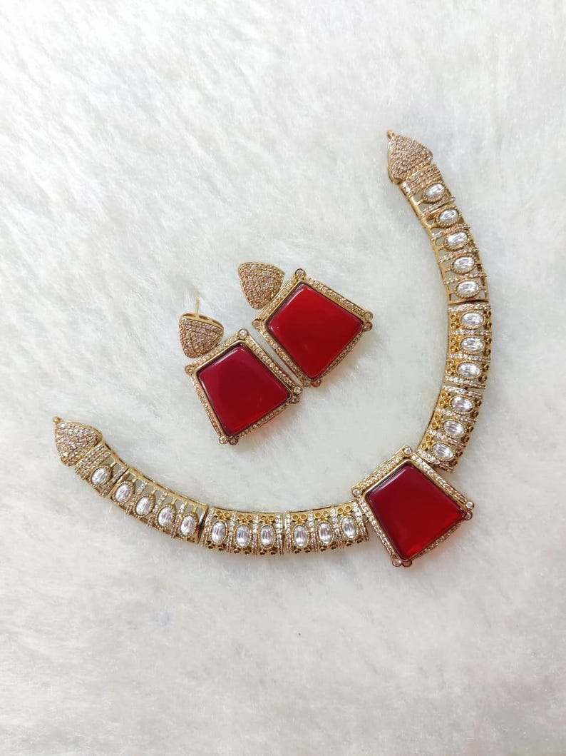 Emerald Elegance: Rani Sati Jewels Gold-plated Polki Kundan Necklace Set Green Mint Dark Green ...