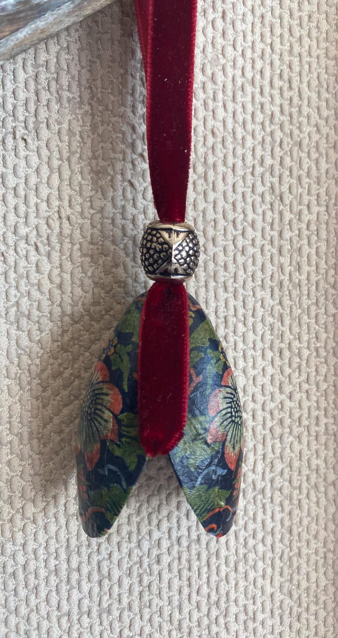 William Morris Mussel Shell Decoration, Boxed . - Etsy UK
