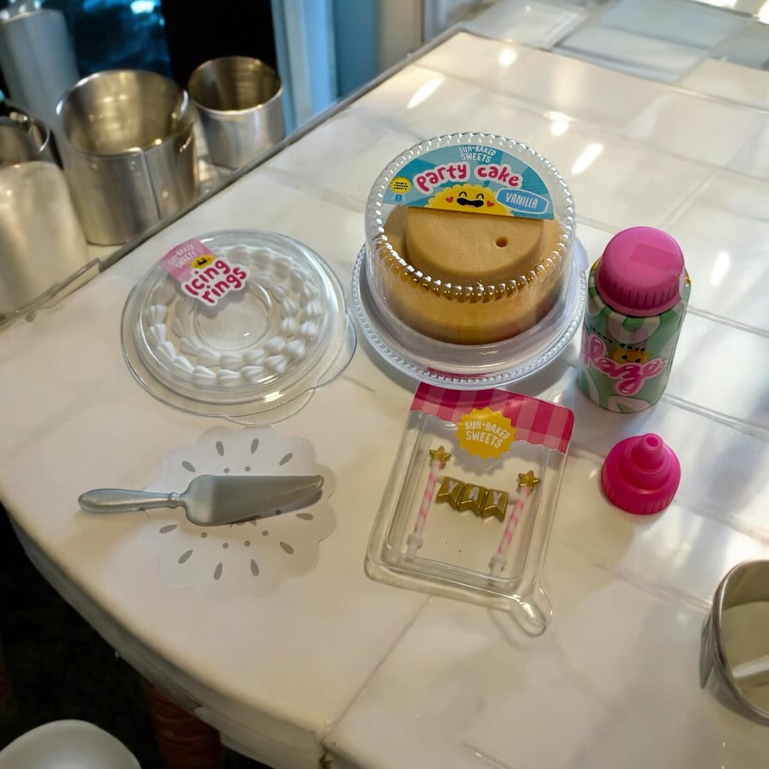 Miniverse Birthday Cake Diner Series 2 Wave 1 - Etsy