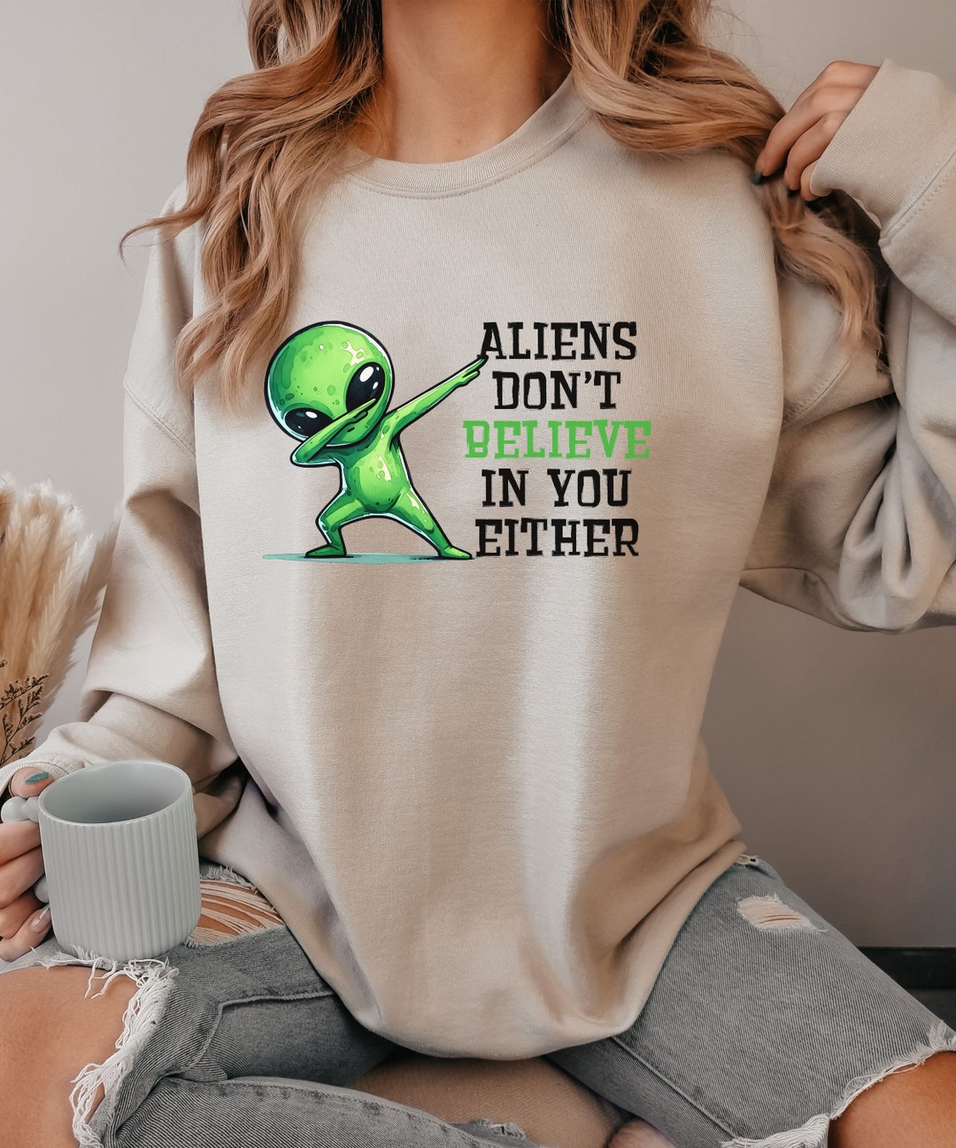 Black Aliens Sweater, Alien Abduction Sweater, Retro Alien Sweatshirt ...