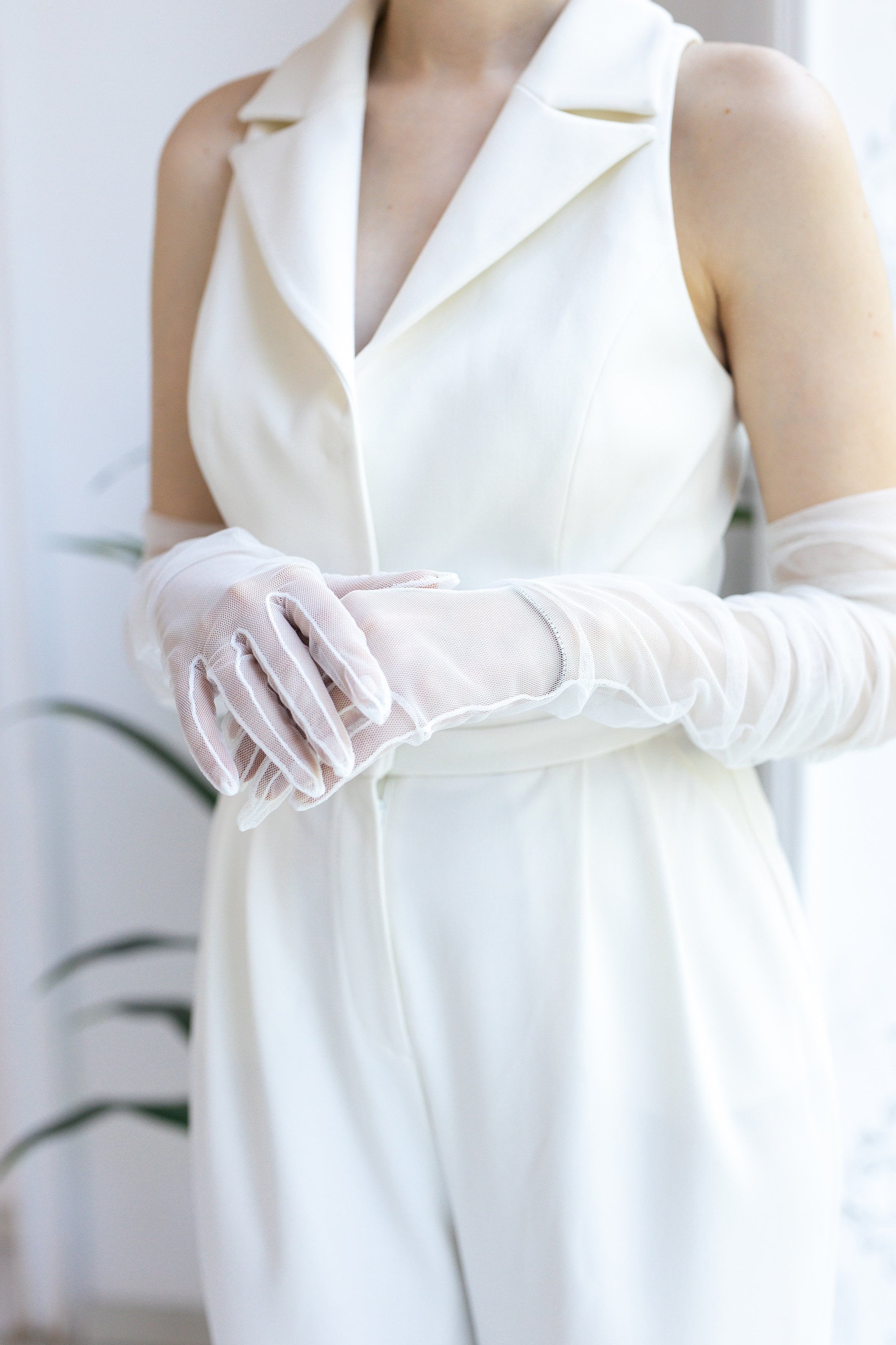 White Bridal Tulle Gloves Long, Elegant Wedding Gloves, Bridal Gloves ...
