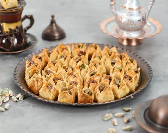 Turkish Ottoman Palace Dessert, Pistachio Baklava Gift Box, Daily and ...