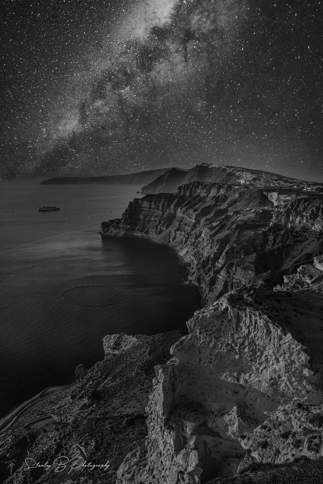 B&W Starry, Starry Night. Santorini Greece. Milky Way Over Santorini ...
