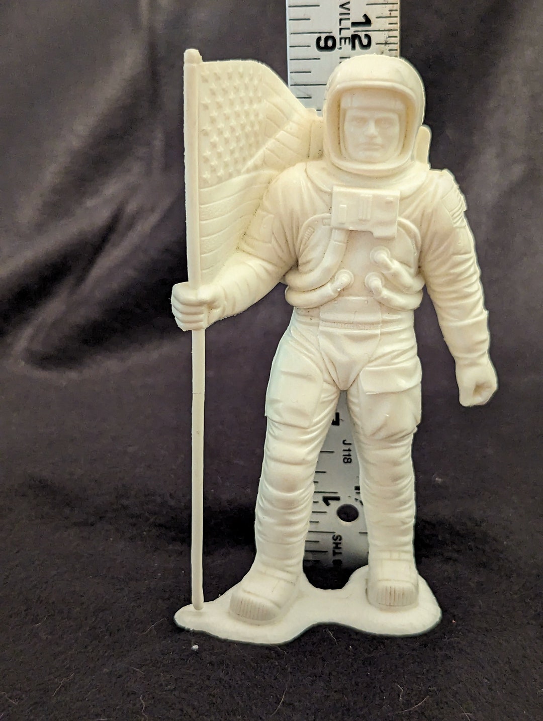 Louis Marx Moon Astronaut With American Flag, 1970. - Etsy