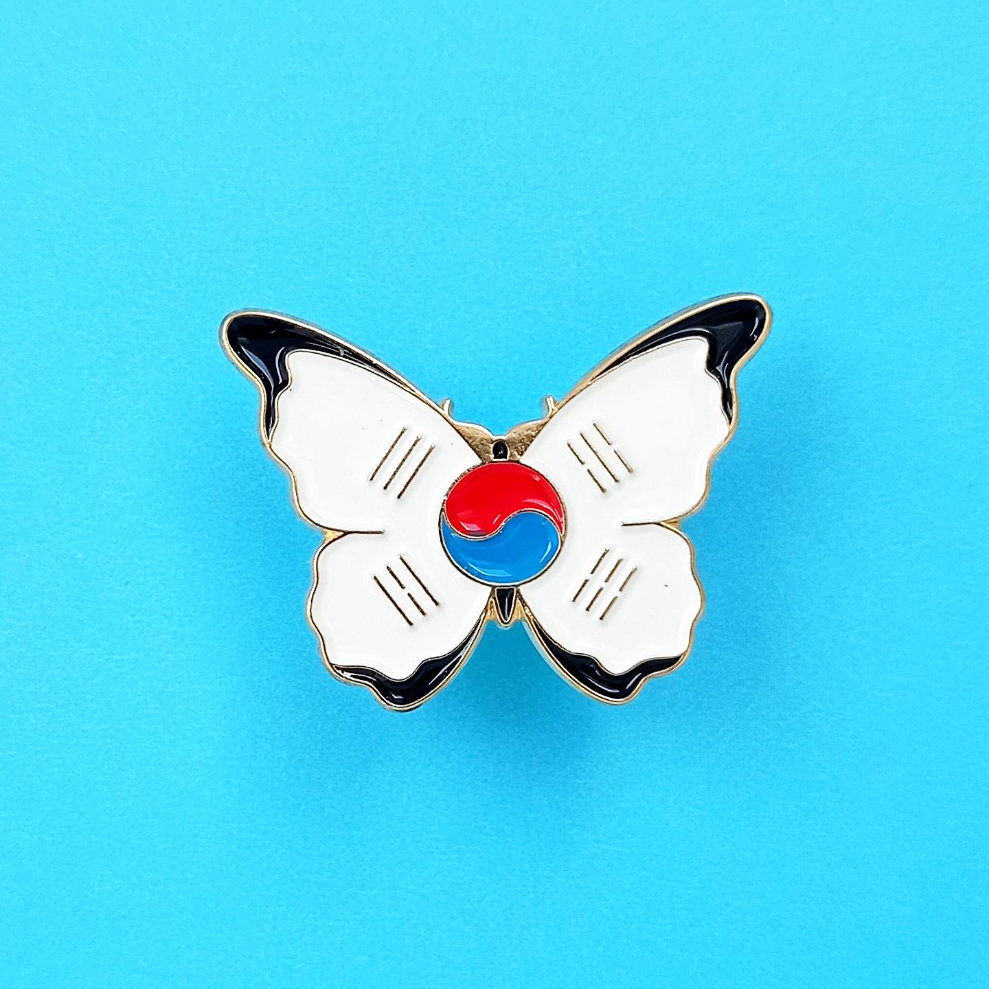 Taegeukgi Enamel Pin: Korean Flag Lapel Badge, K-drama Gift - Etsy
