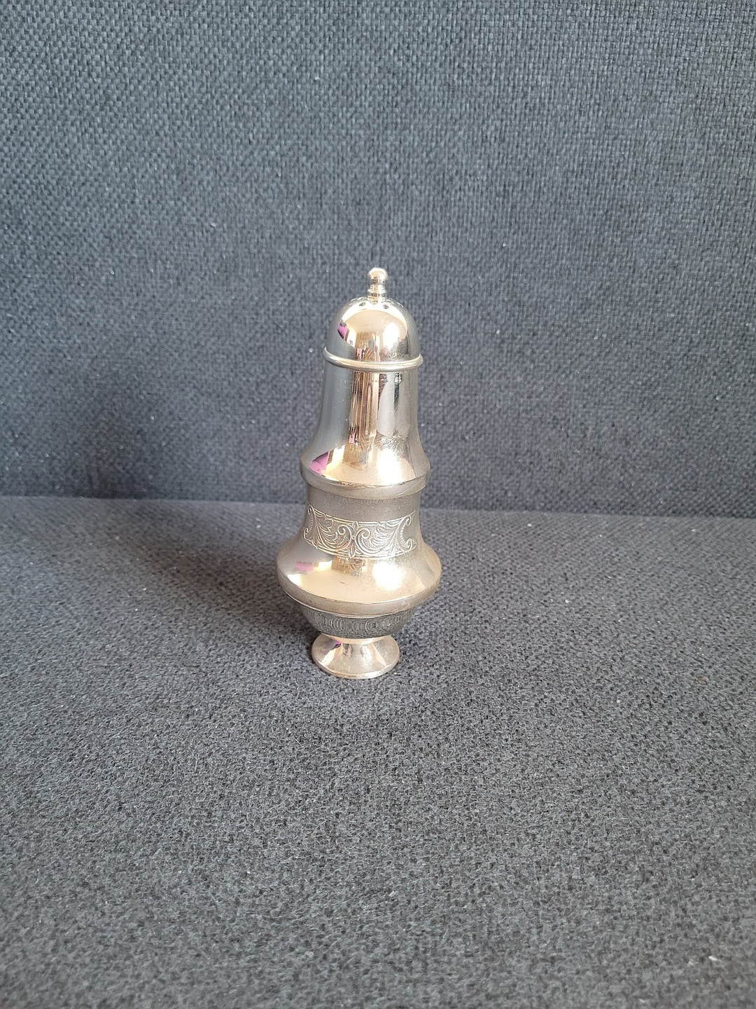 Vintage Mayell Ep on Zinc Pepper / Sugar Shaker Made in England - Etsy