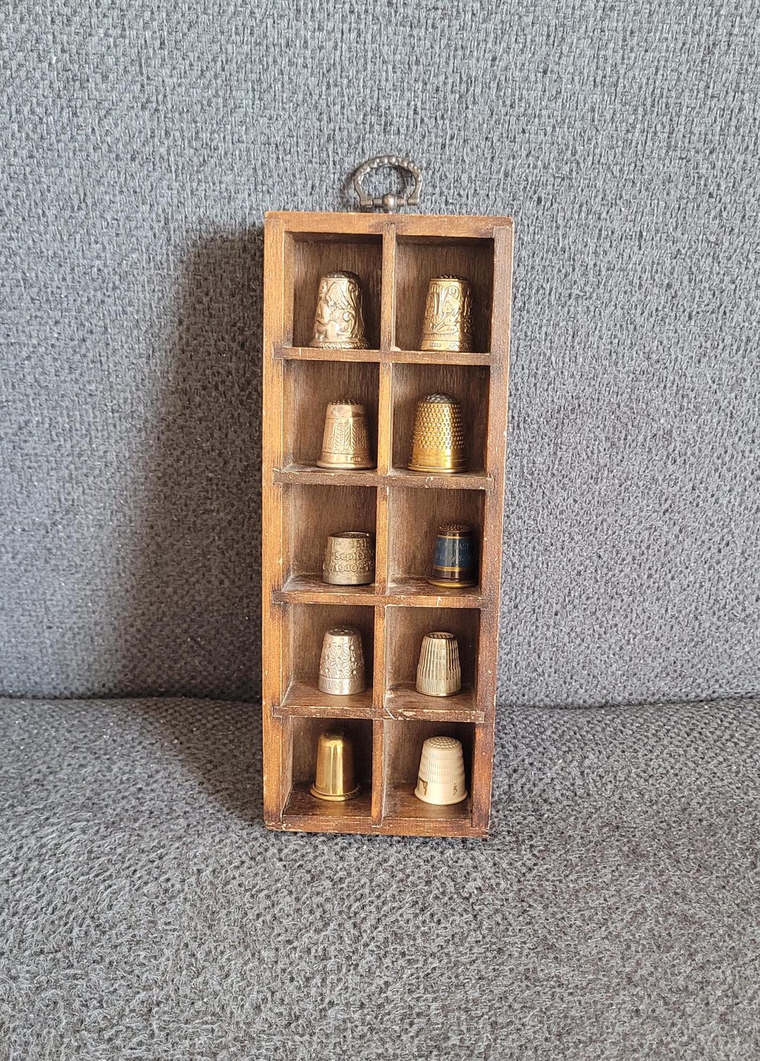 Vintage Thimble Display Case With 10 Thimbles (3 Silver). - Etsy