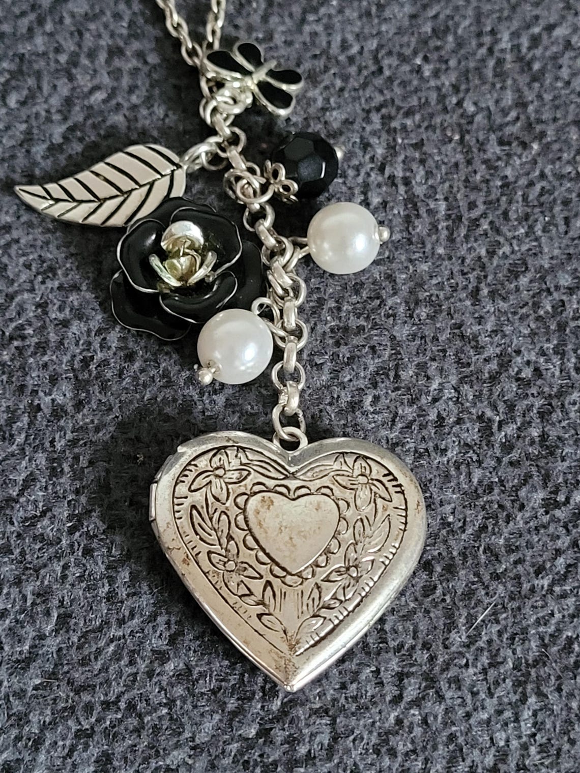 A Beautiful Vintage Necklace - Etsy