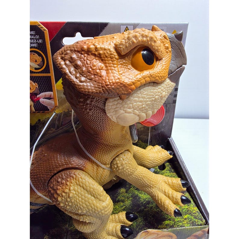 Jurassic World Rebirth Primal Protector Aquilops Dolores Interactive ...