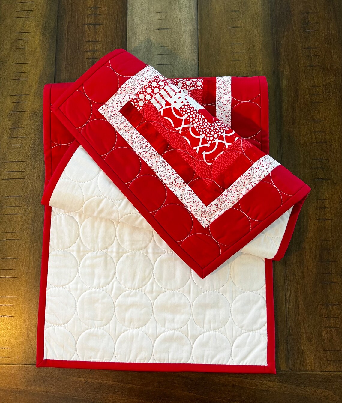 Log Cabin Quilted Table Runner - Etsy