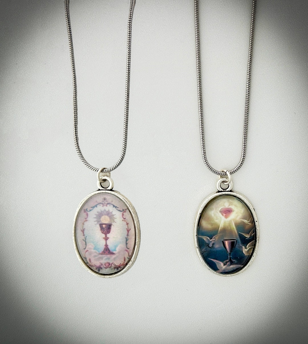 Catholic Pendant Necklaces (silver): the Holy Eucharist & the Sacred ...