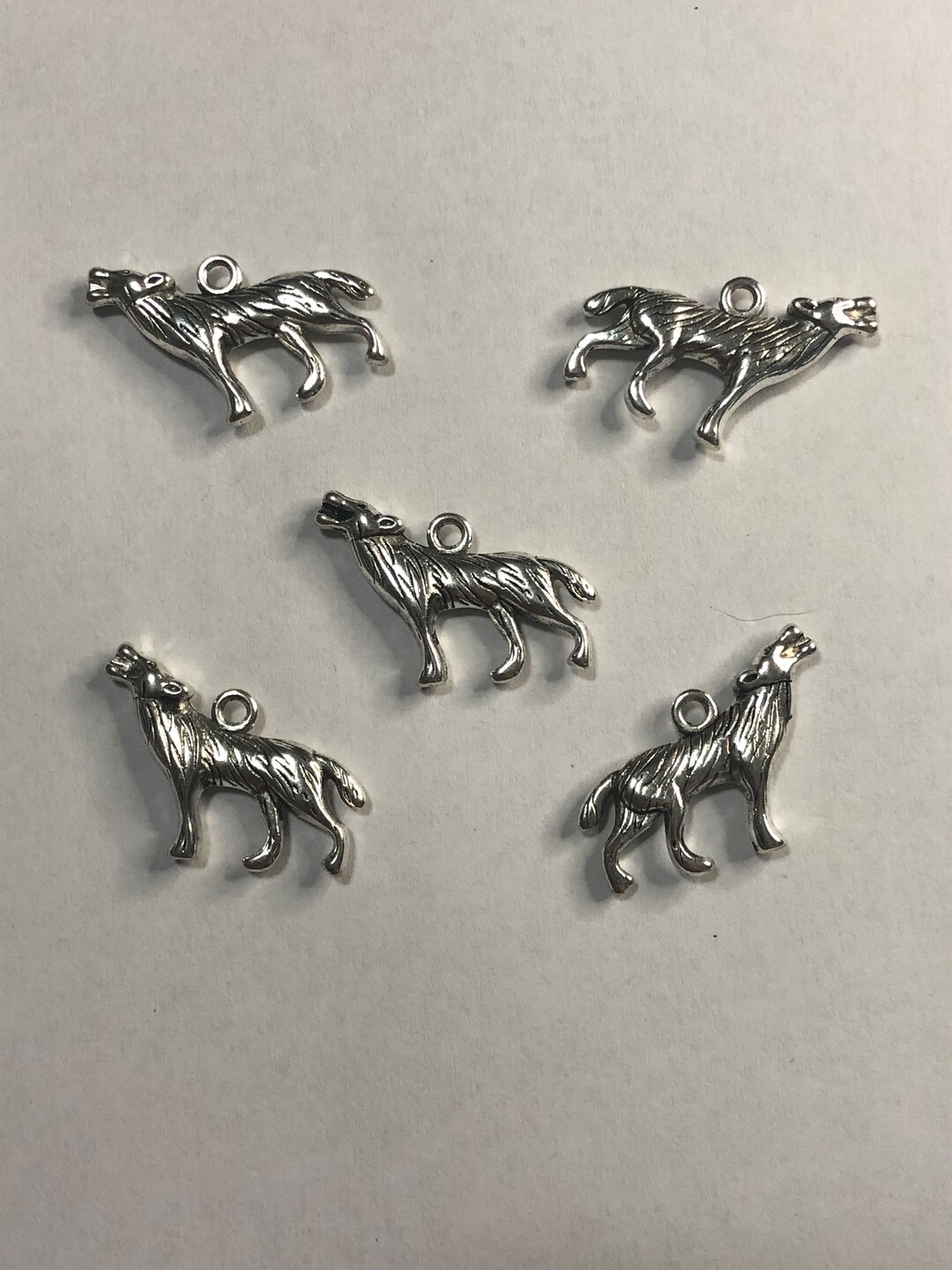 5 or 10 Wolf Double-sided Charms - Silver Wolf Charms - Antique Silver ...