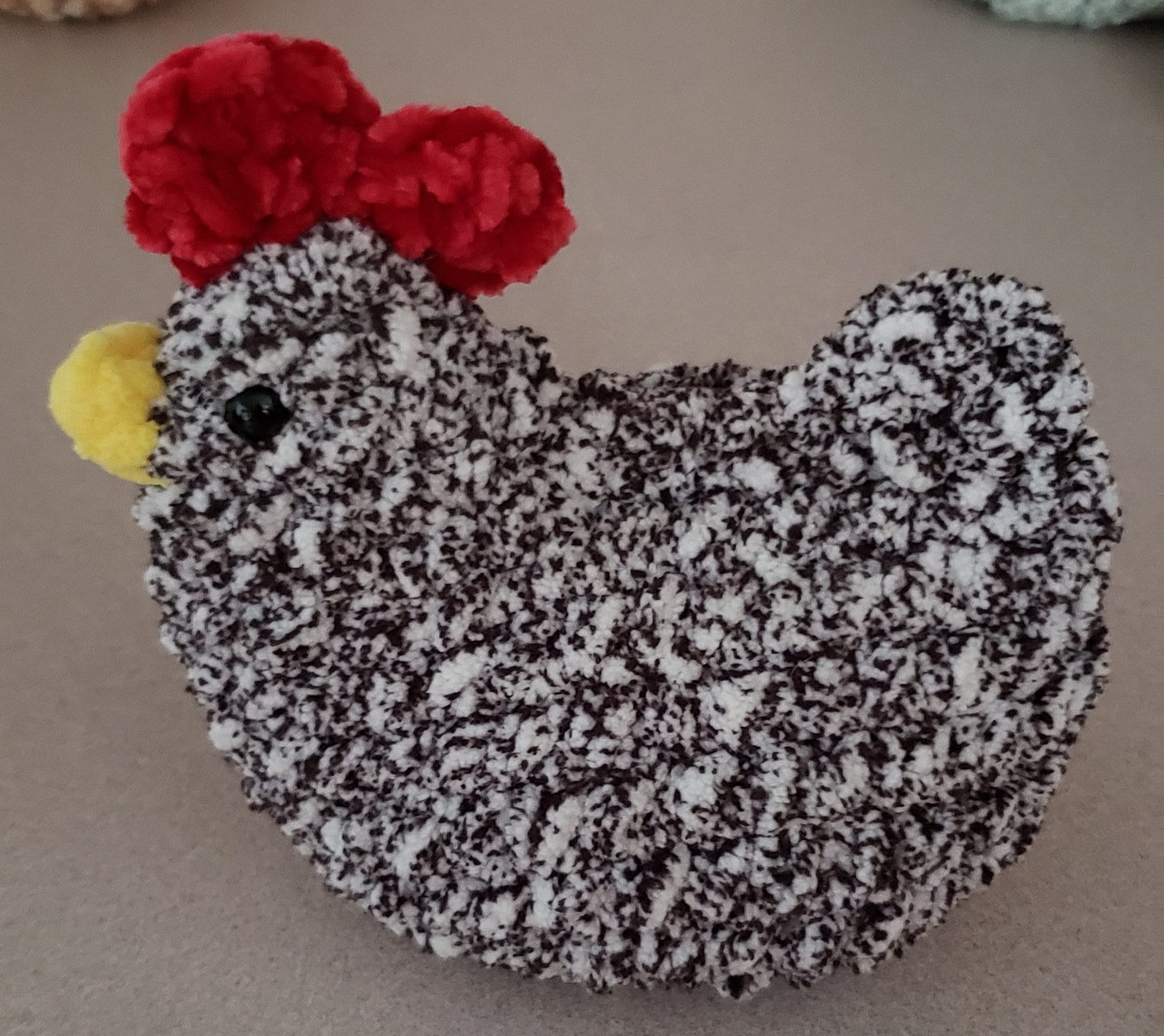 Mini Farmhouse Crocheted Chicken Hen Plush Stuffed Little Chicken Decor ...