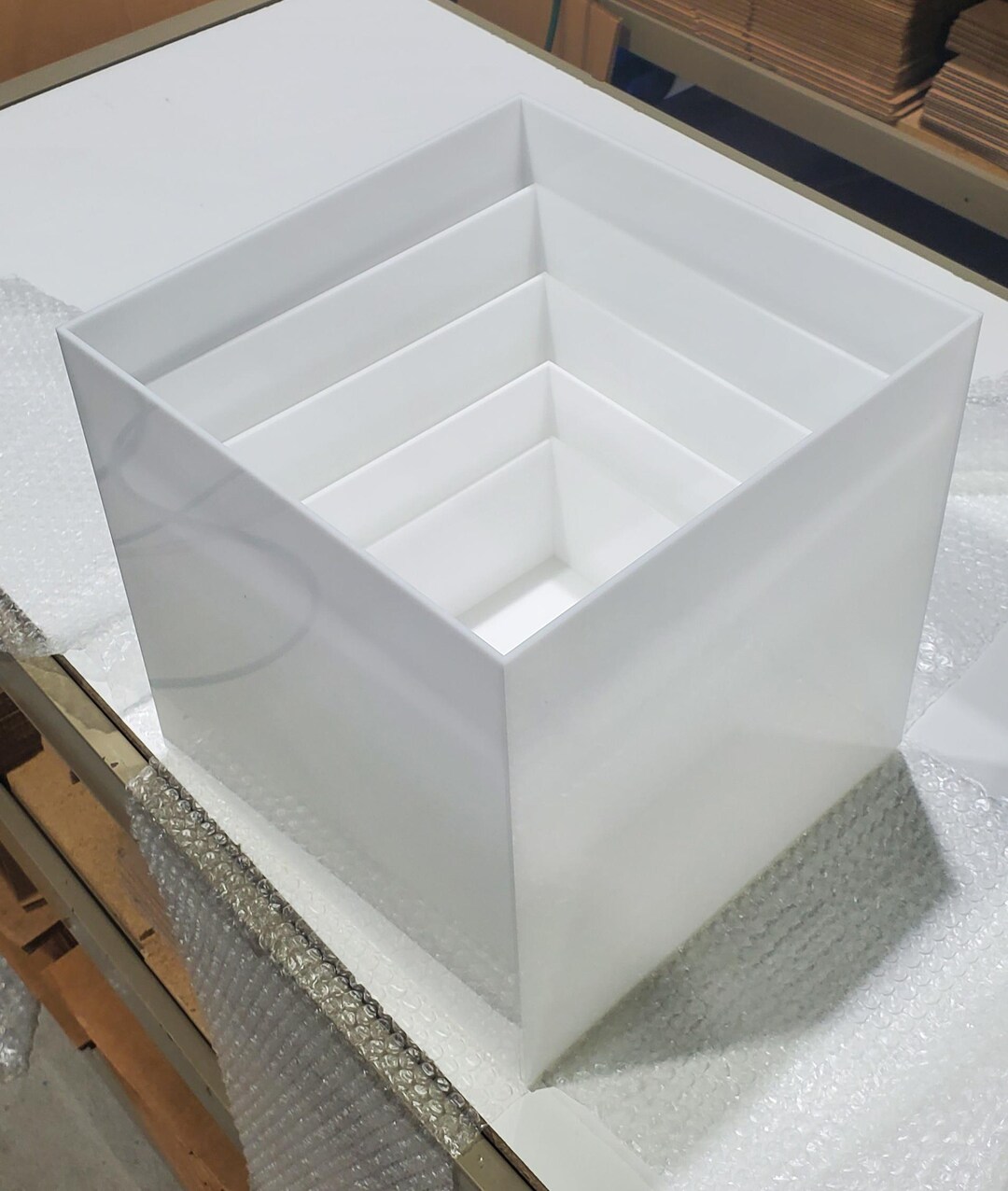 T'z Tagz Custom Acrylic Boxes & Cubes White Display Stands and Many ...