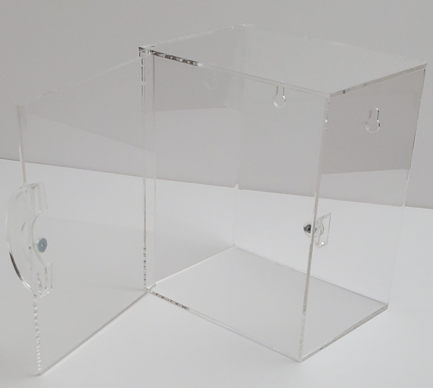 T'z Tagz Mini Acrylic Display Case Pop Figure Protector Multi-purpose ...