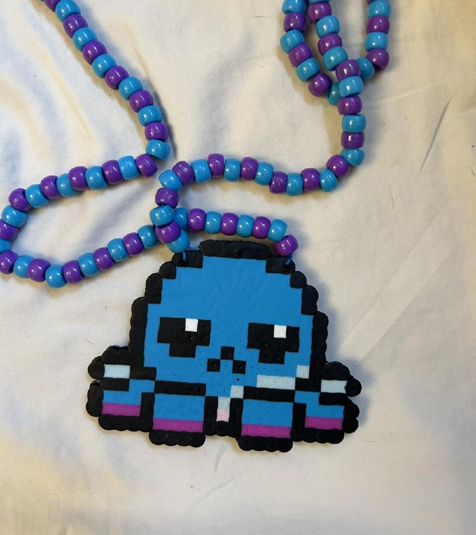 A Switchable Happy/mad Octopus Perler Bead Kandi Necklace - Etsy