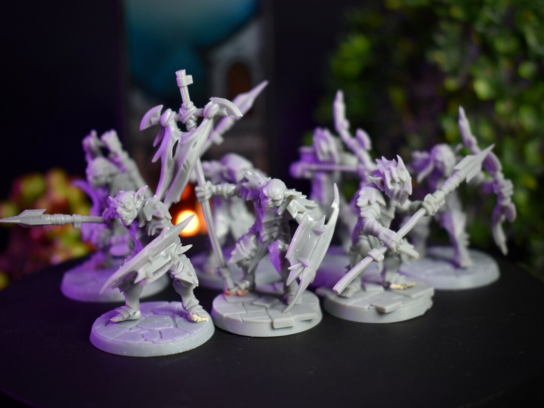 Orcs of Moria Middle-earth Miniature, Dungeons and Dragons Mini, Hero ...