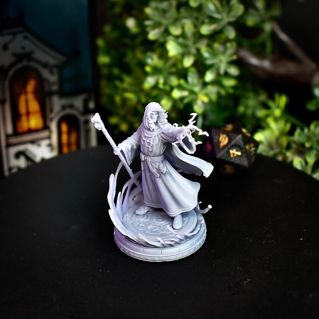 Human Wizard, Mage, Sorcerer, Classic Miniature Dungeons and Dragons ...