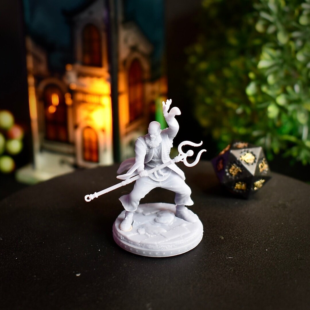 Storm Wizard Mage Sorcerer Fighter Miniature Dungeons and Dragons Mini ...