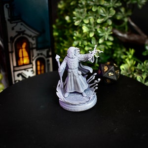 Human Wizard, Mage, Sorcerer, Classic Miniature Dungeons and Dragons ...