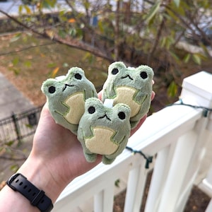 Poof - Green Frog Plushie Keychain Accessory Handmade - Etsy