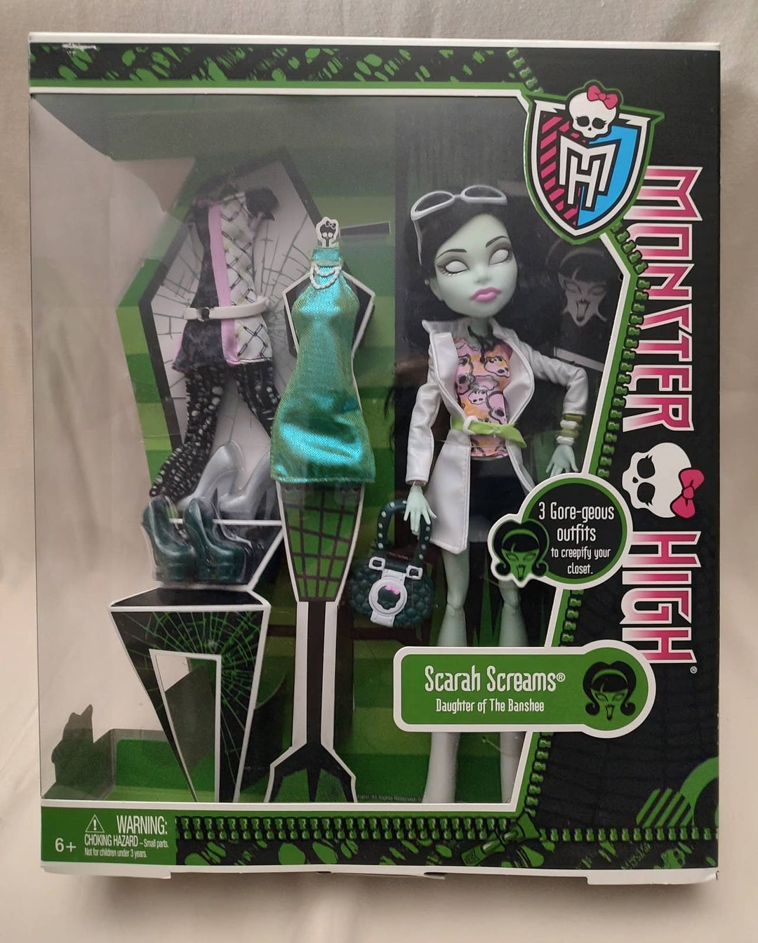 Monster High Sarah Screams Daughter of the Banshee Doll. 3 Gore-geous ...