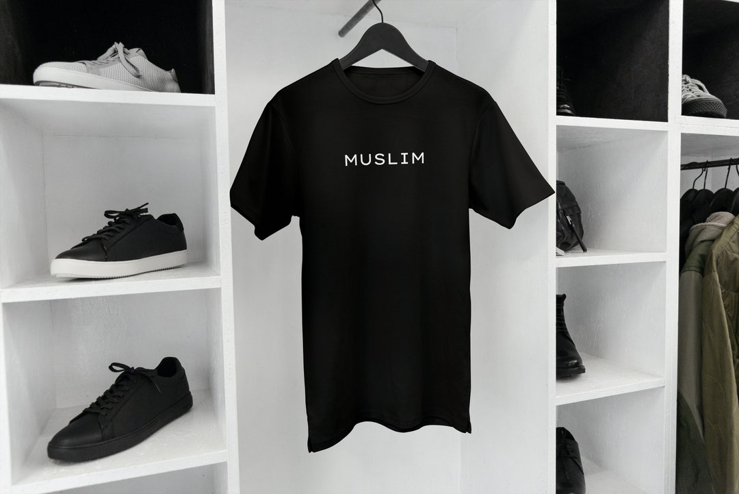 MUSLIM Men's T-shirt, Men's Islamic T-shirt for Men, Arabic Gifts for ...