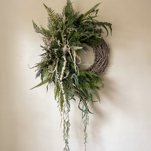 Cedar Christmas Wreath: White Amaranth & Pine Holiday Decor - Etsy