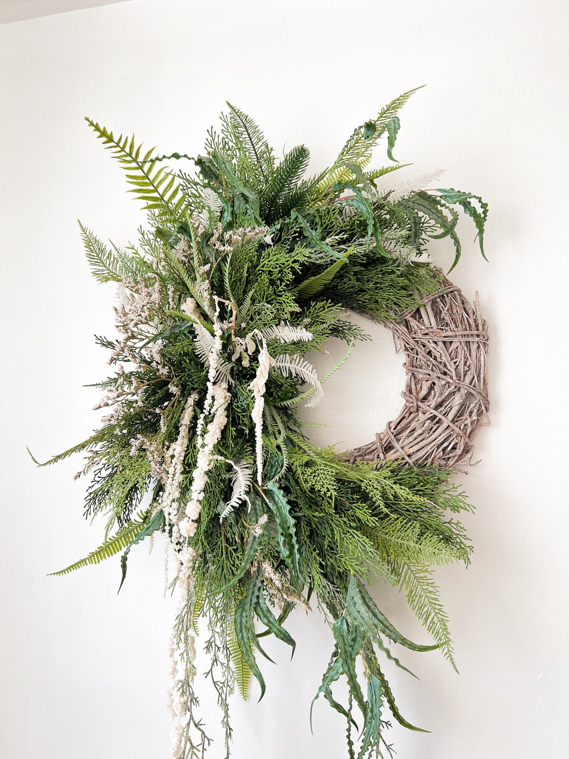 Cedar Christmas Wreath: White Amaranth & Pine Holiday Decor - Etsy