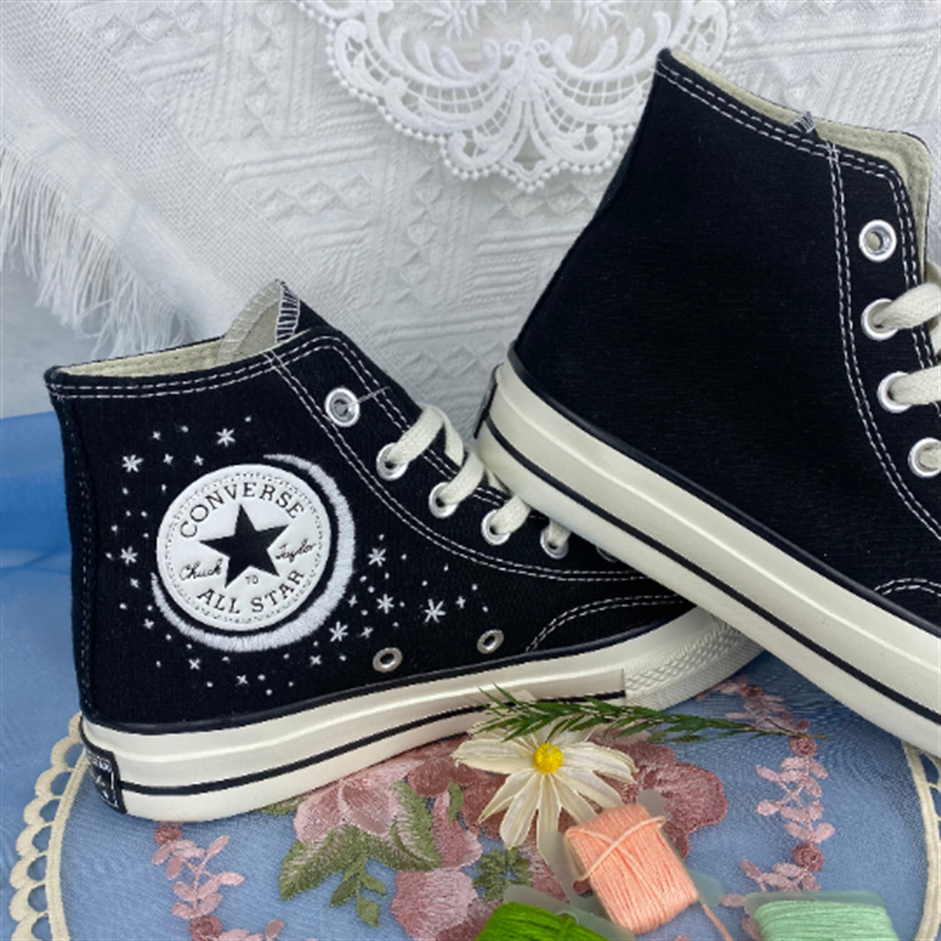 Convesr Chuck Taylor Embroidered Personalized/custom Converse Embroider ...