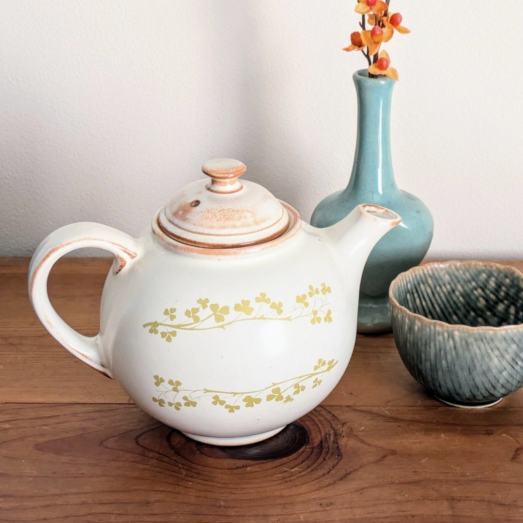 Irish Country Pottery Vintage Teapot, White With Shamrocks - Etsy