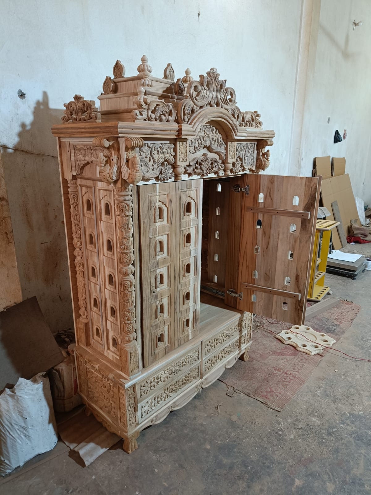 Wooden Pooja Mandir Carving Temple,puja Mandir, Wooden Home Temple ...