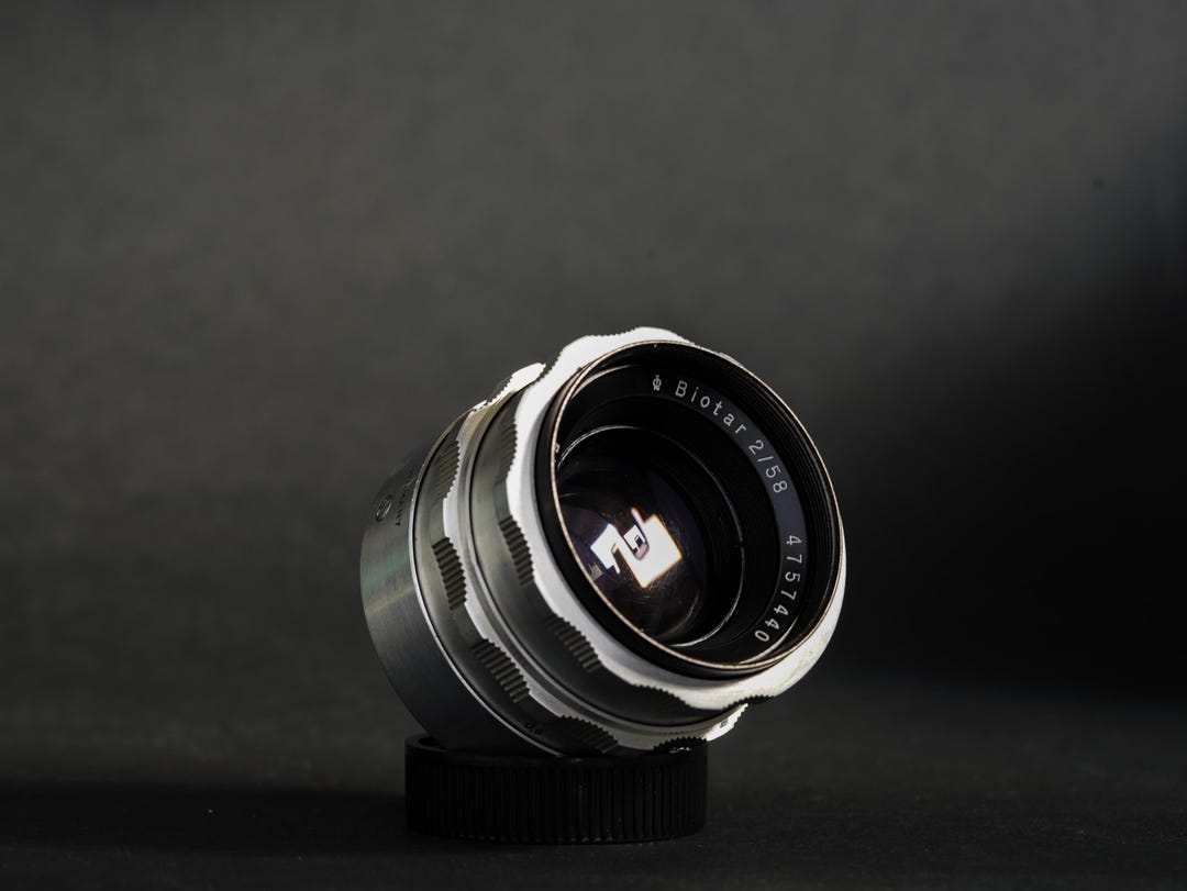 Carl Zeiss Biotar 58mm F2 Lens - M42 Mount - Swirly Bokeh/helios - Etsy