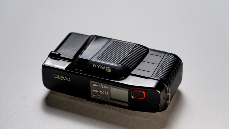 Fuji DL-300 35mm Film Camera Point and Shoot Working and Tested F2.8 ...