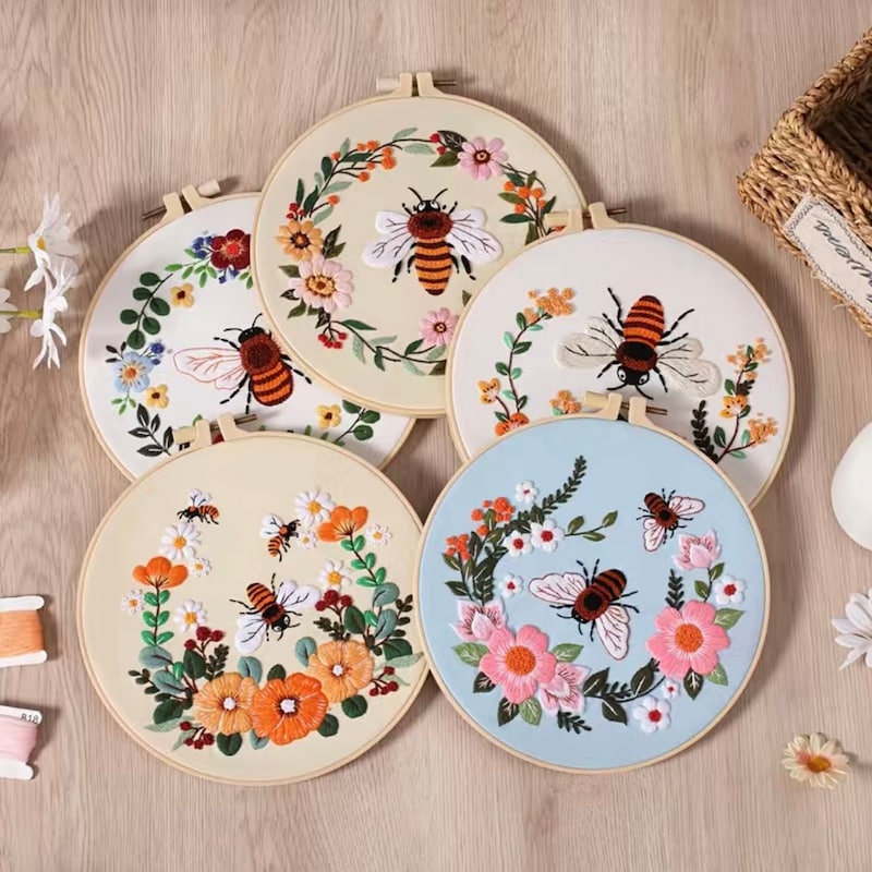Bee Embroidery Kit - Etsy