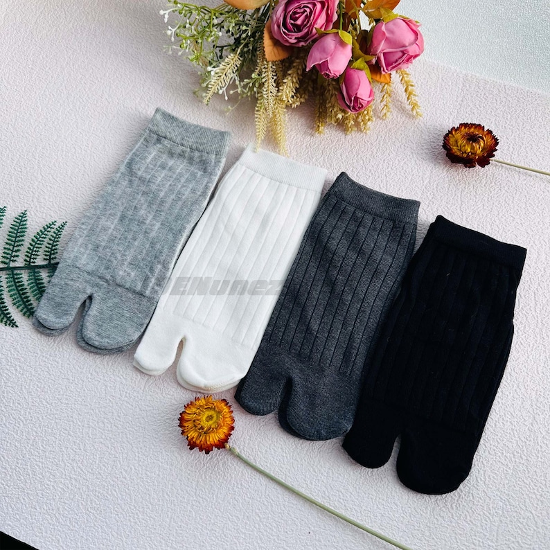 Cotton Split Toe Socks: Japanese Tabi Style Ankle Socks - Etsy
