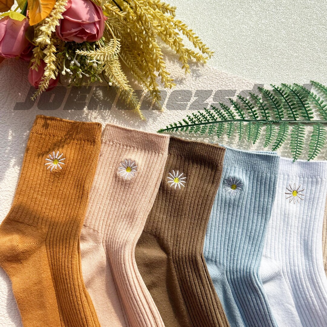 Cute Daisy Embroidered Socks,flower Cotton Novelty Socks,casual Sock ...