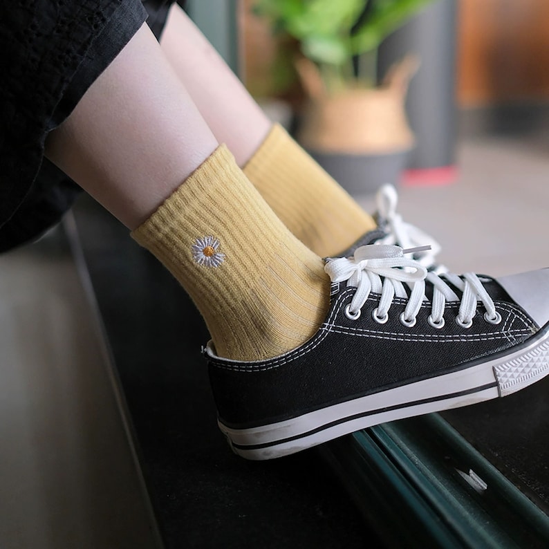 4 Pairs/set Daisy Split-toe Socks,embroidered Five Toe Socks,japanese ...