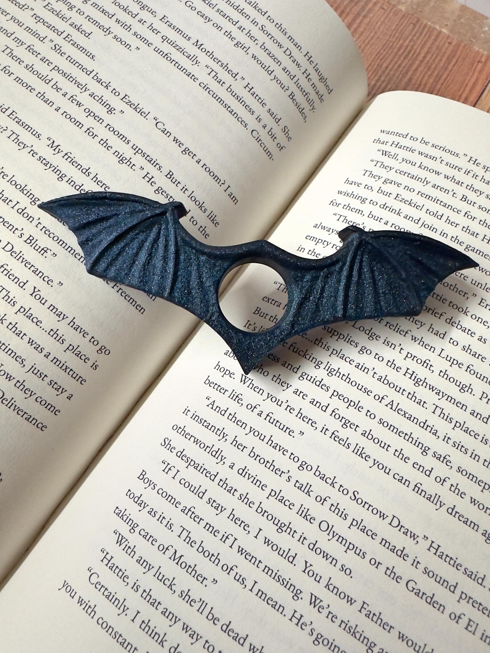Dragon Wing Page Holder: Wings of Valor Book Reading Assistant - Etsy
