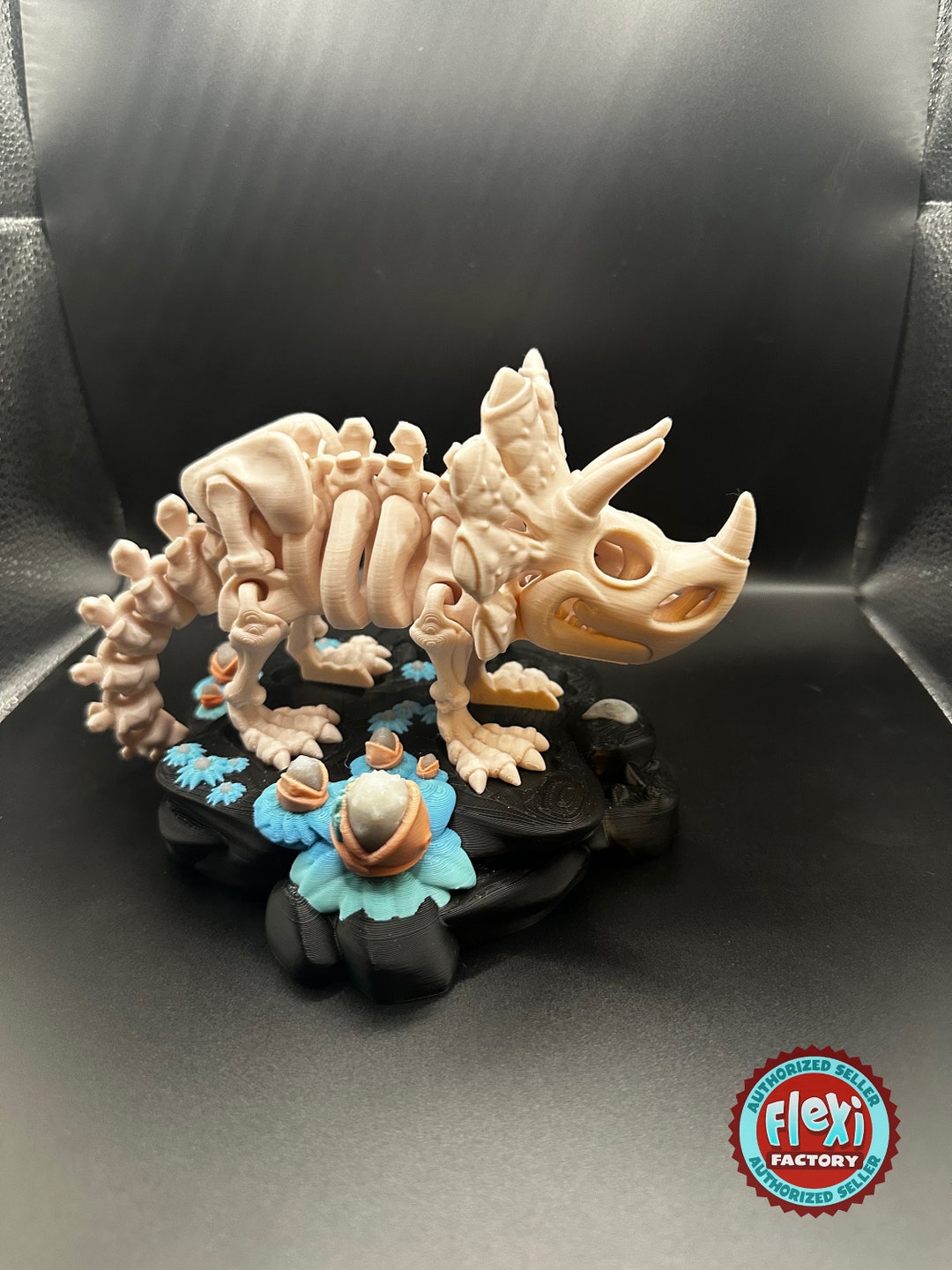 Triceratops Skeleton Flexi Fidget Toy and Stand - Etsy