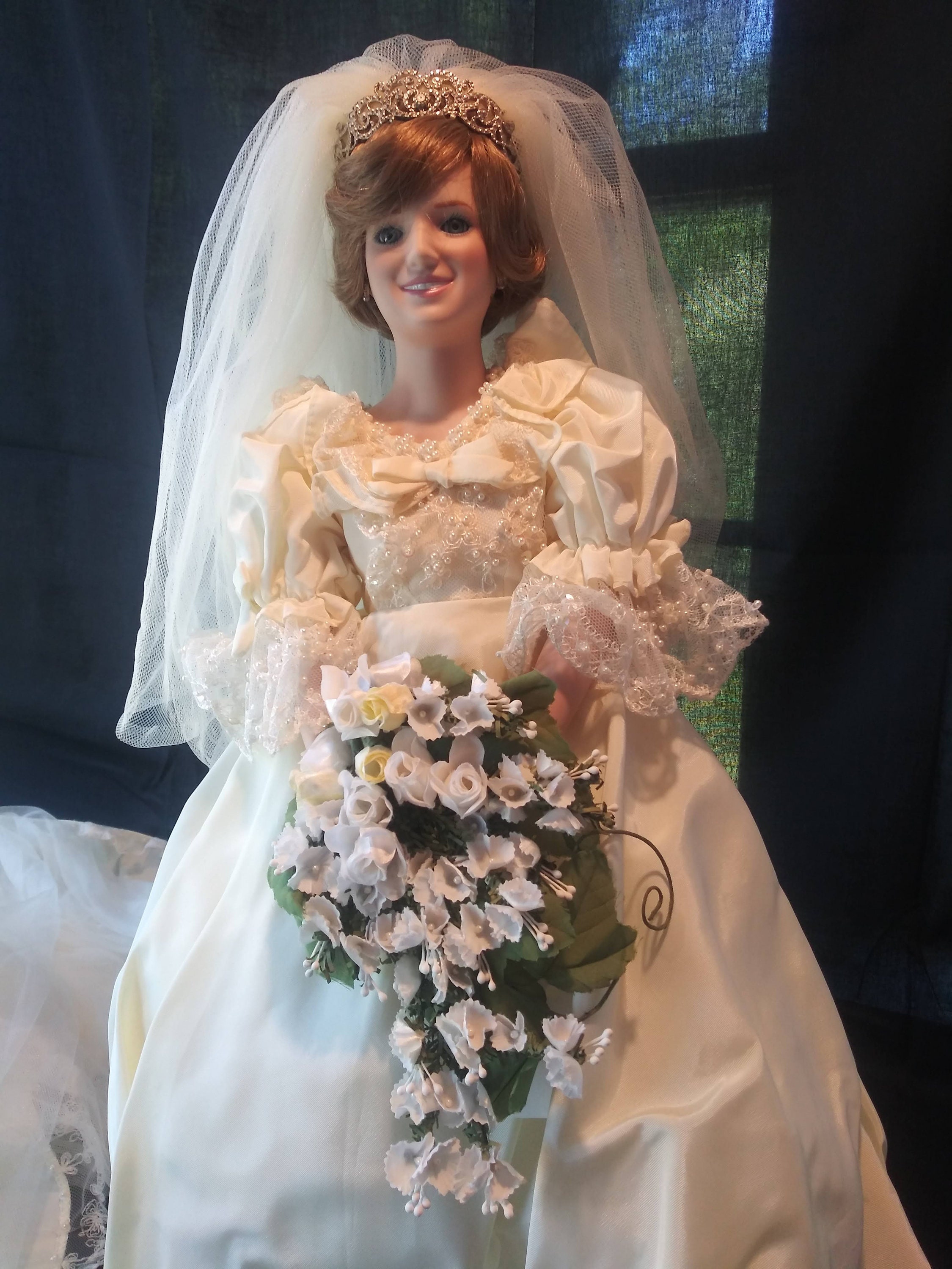 Princess Di Bride Doll Danbury Mint 1987 - Etsy