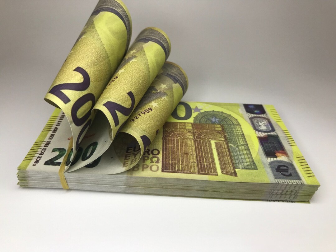 Realistic 200 Euro Fake Euro Banknotes Joke Money Toy Money Real Size ...