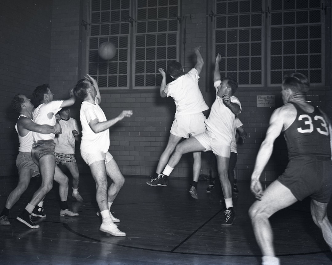 Digital Download, Vintage Basketball Game Photo, High-definition Black ...