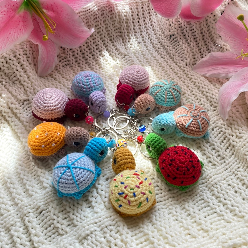 Crochet Keychain Cute Turtle, Handmade Key Chains, Small Turle Keychain ...